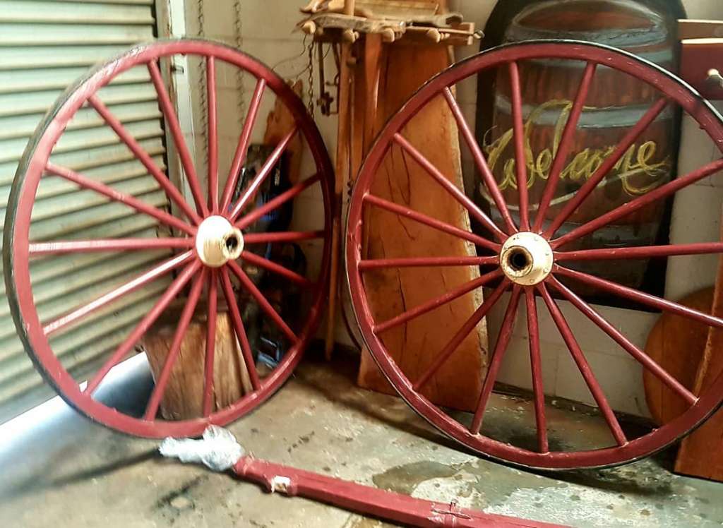 Red Wagon Wheels – Penrith Wine Barrel Hire